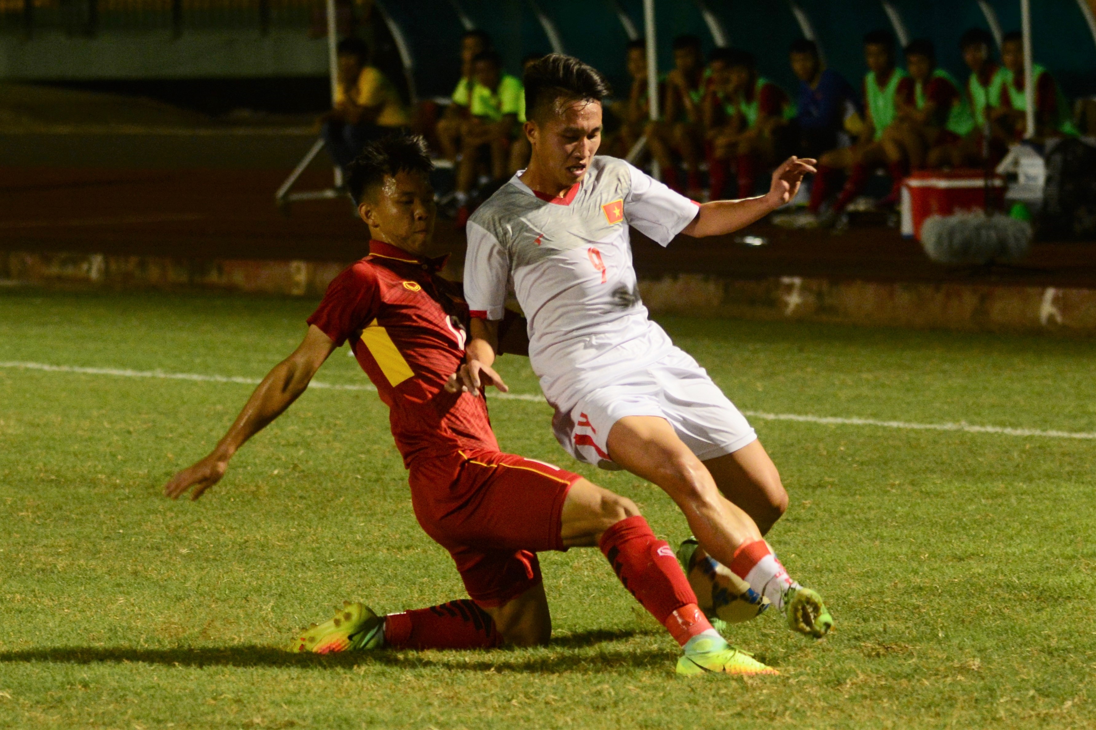 Đè bẹp đàn em, U21 Việt Nam rộng cửa vào chung kết - Bóng đá Việt Nam - ZNEWS.VN