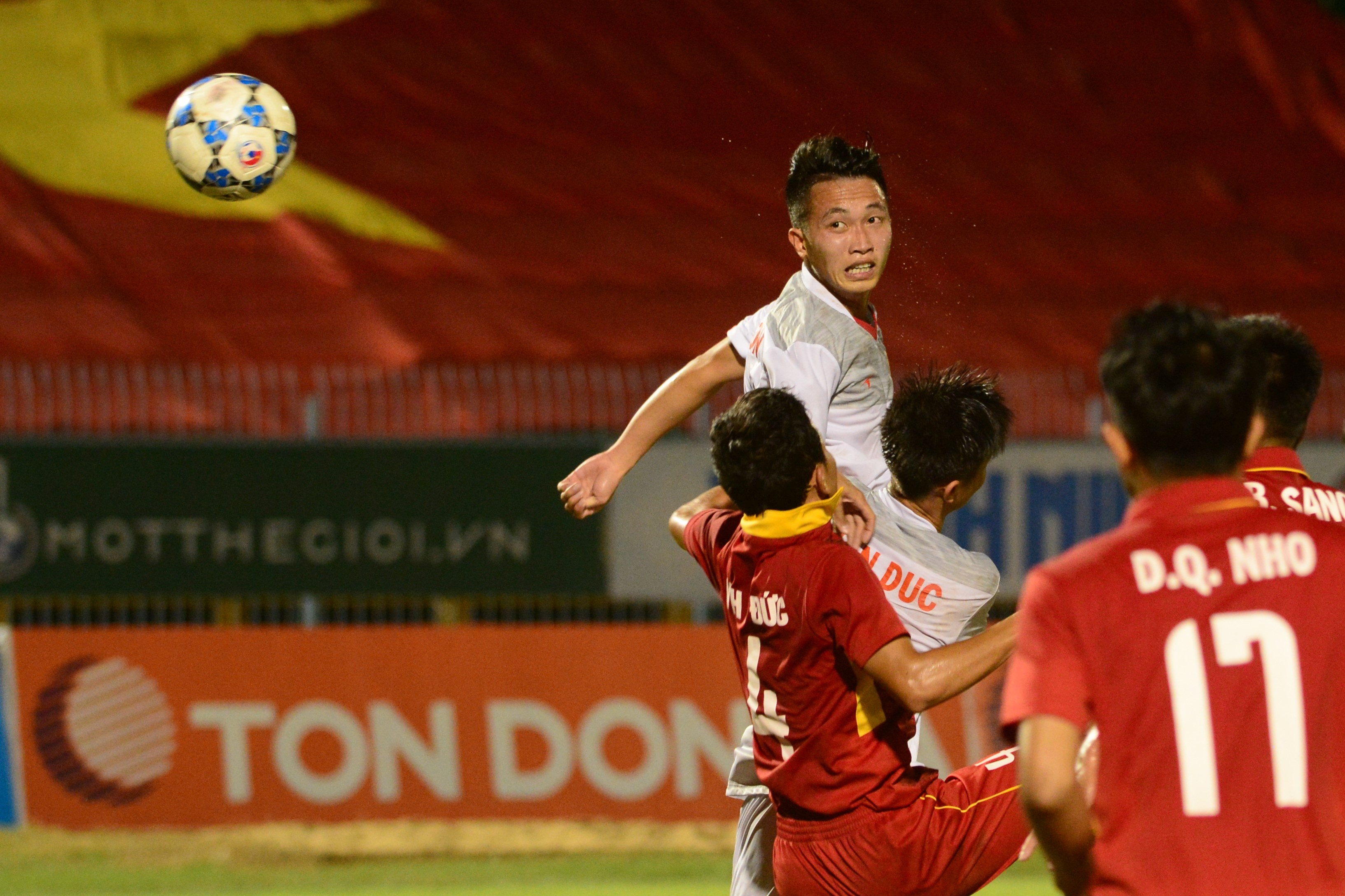 Đè bẹp đàn em, U21 Việt Nam rộng cửa vào chung kết - Bóng đá Việt Nam - ZNEWS.VN