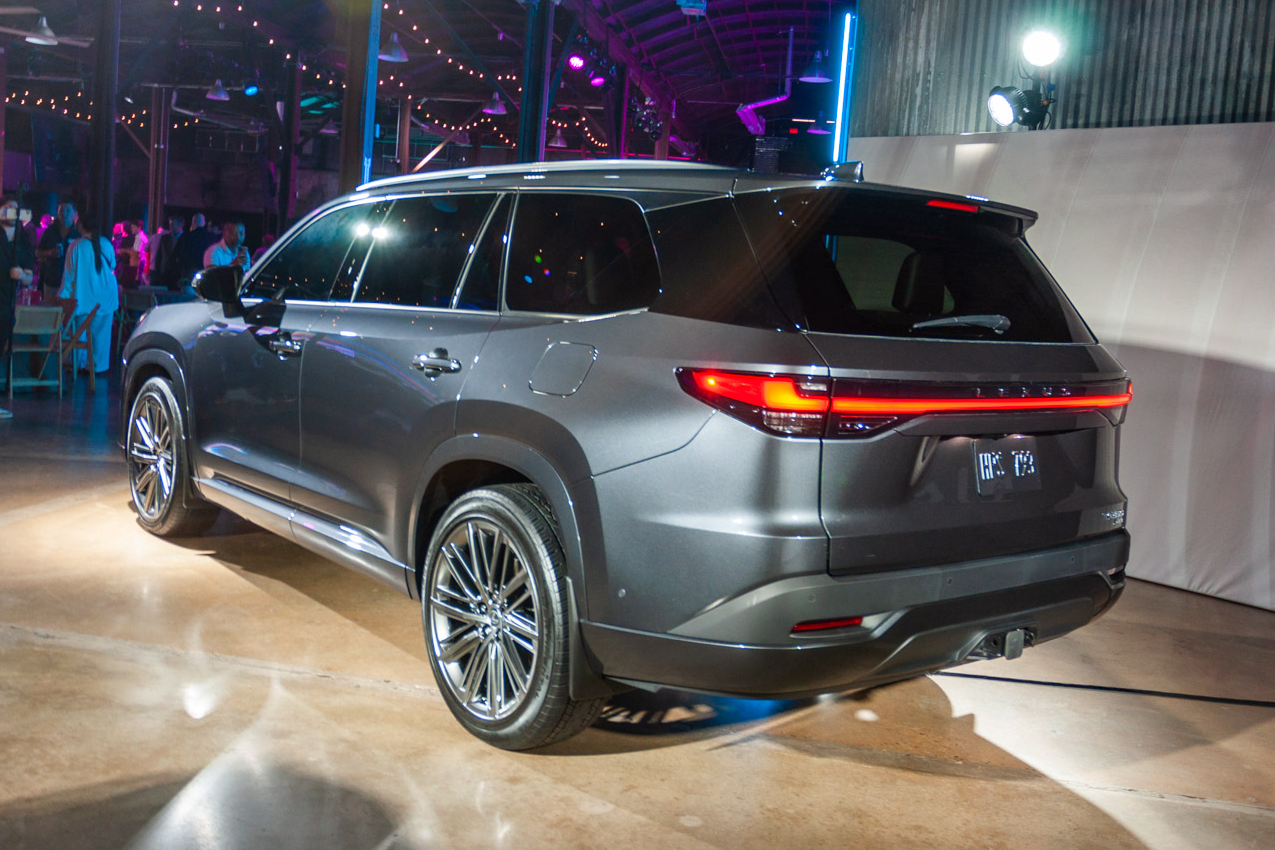 Cận cảnh Lexus TX hoàn toàn mới vừa được ra mắt - Ôtô - ZNEWS.VN