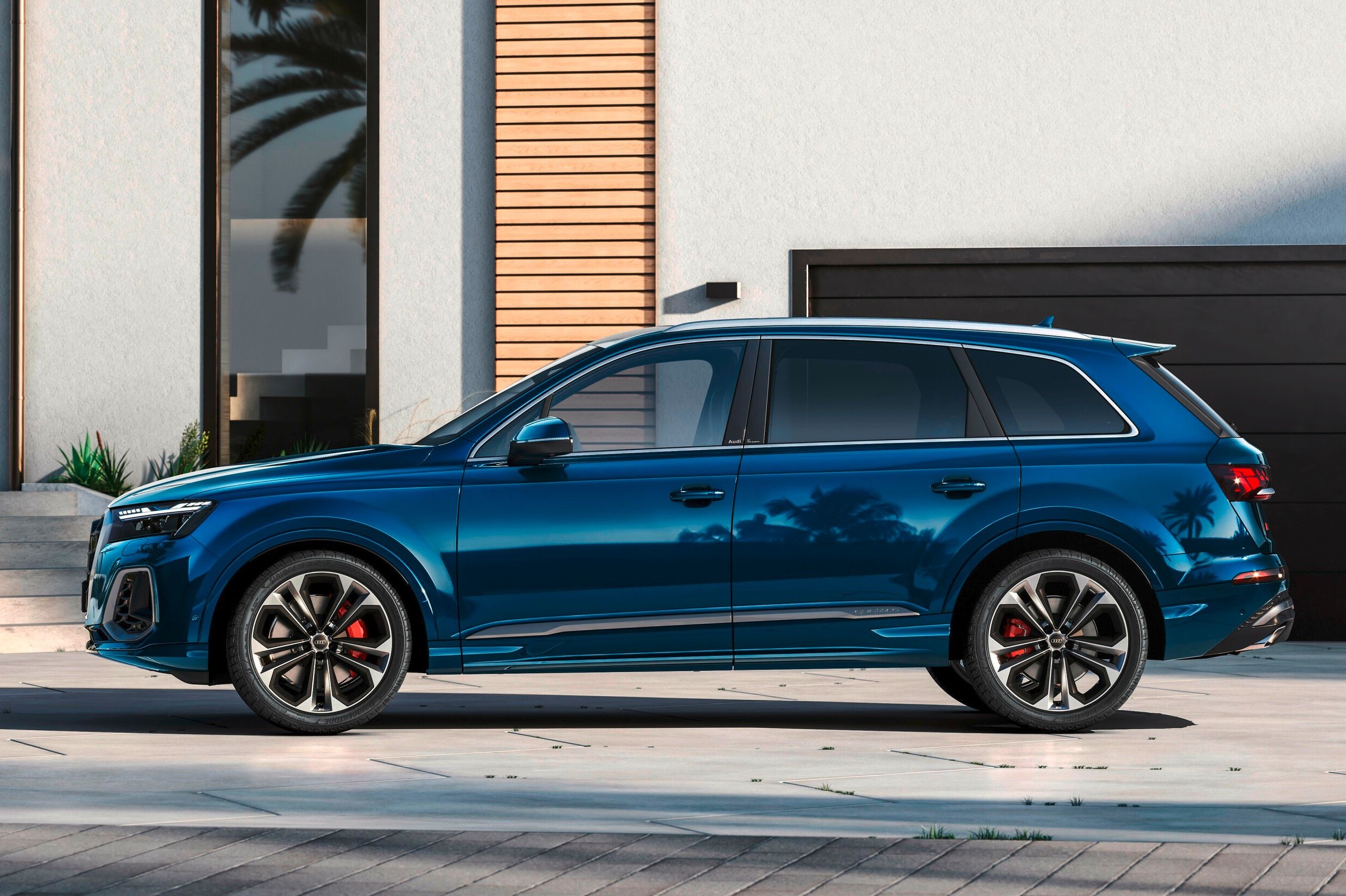 Audi Q7 thể thao hơn với bản nâng cấp 2024 - Ôtô - ZNEWS.VN