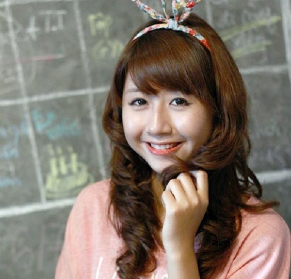 Chi Pu và dàn hot girl Hà thành biến hóa từ bánh bèo sang sexy cá tính - Gương mặt trẻ - ZNEWS.VN