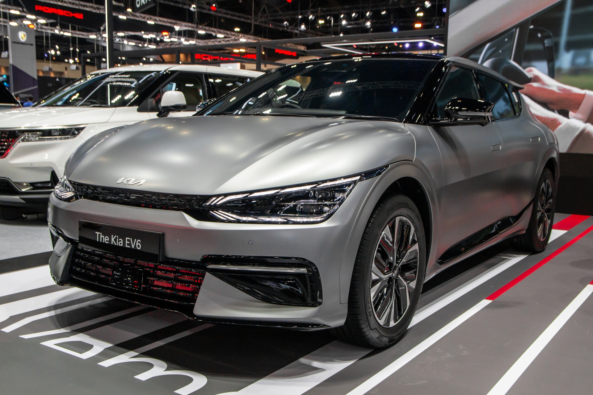 Chi tiết Kia EV6 GT-Line tại Bangkok Motor Expo 2022 - Ôtô - ZNEWS.VN