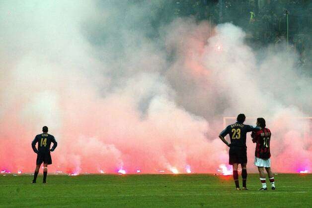Câu Chuyện đằng Sau Bức ảnh Biểu Tượng Của Derby Milan Thể Thao Znewsvn