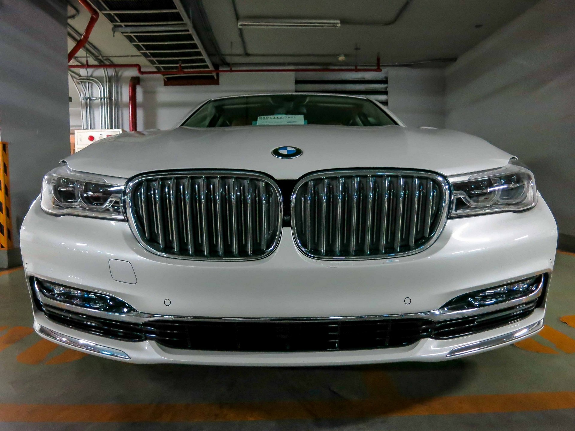 Chi tiết BMW 7-Series sắp ra mắt tại Việt Nam - Ôtô - ZNEWS.VN
