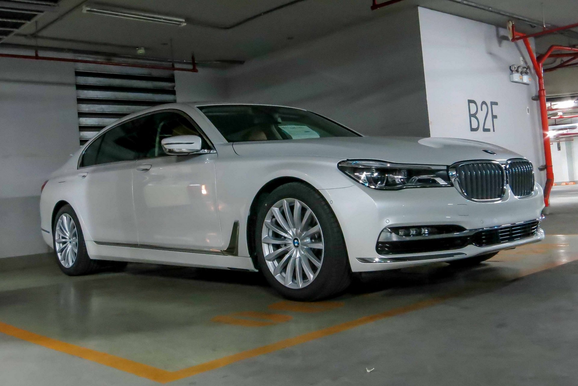 Chi tiết BMW 7-Series sắp ra mắt tại Việt Nam - Ôtô - ZNEWS.VN