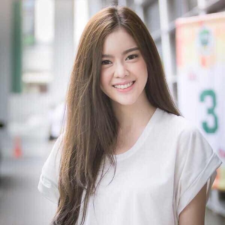 Nữ diễn viên Thái Lan biến dạng gương mặt vì phẫu thuật thẩm mỹ - Giải trí - ZNEWS.VN