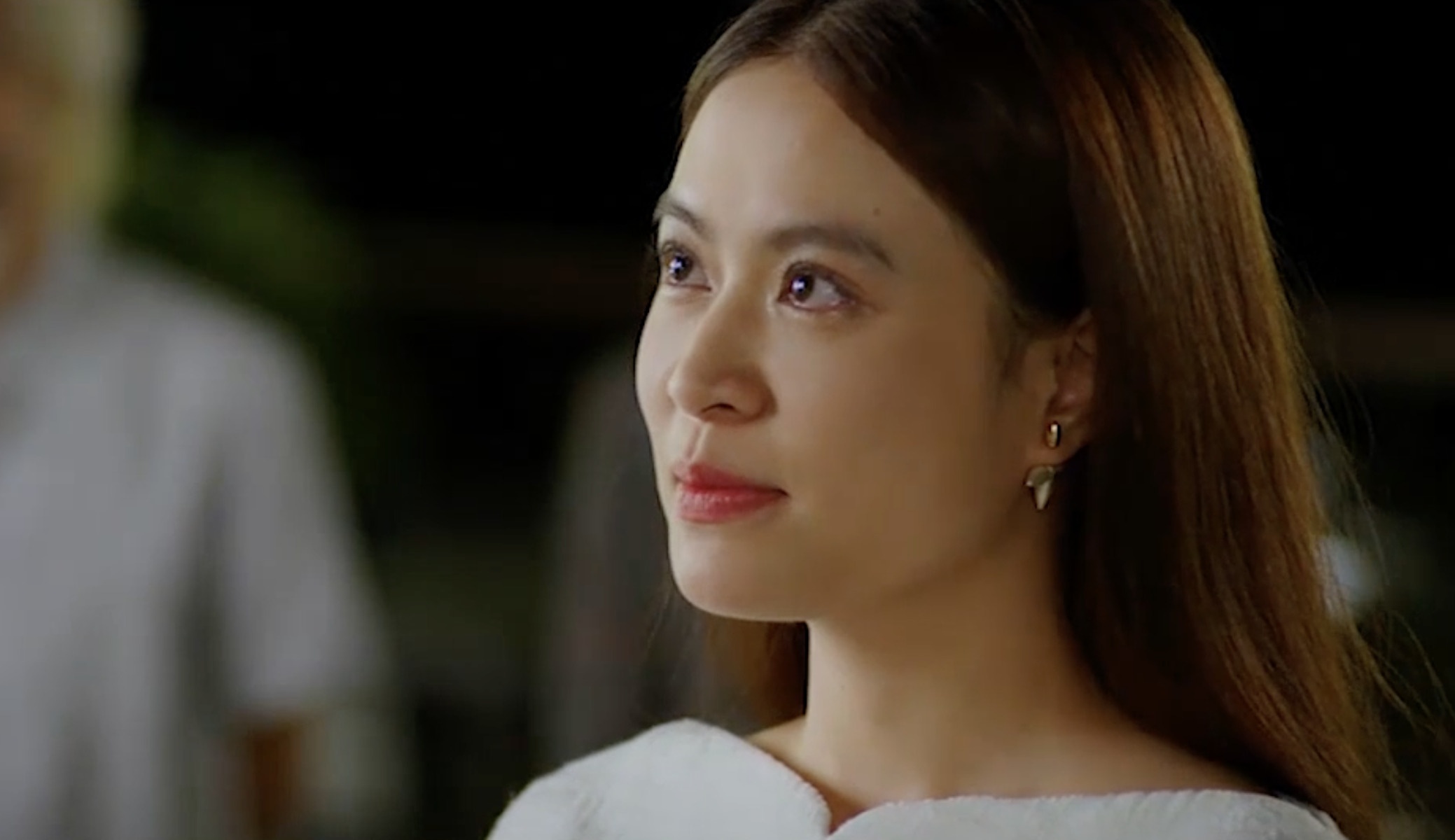 Hoàng Thùy Linh được khen diễn xuất tiến bộ ở tập cuối phim giờ vàng - Giải trí - ZNEWS.VN