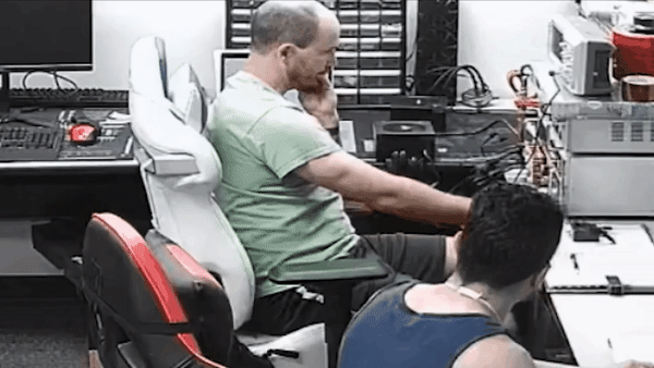 Hai bộ nguồn của Gigabyte khiến máy tính phát nổ - Công nghệ - ZNEWS.VN