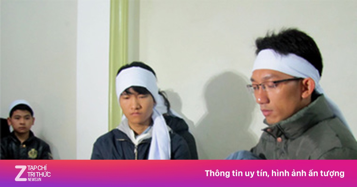 Lễ tang trong mưa của 'hiệp sĩ' Nguyễn Công Hùng | Znews.vn