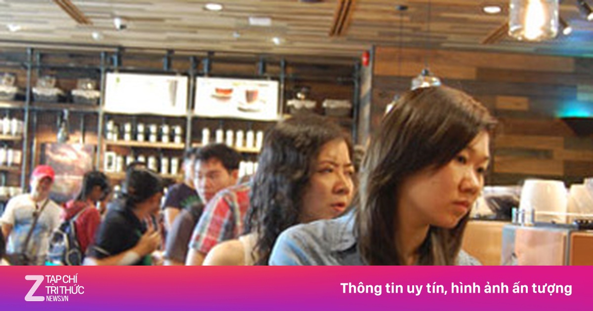 'Rồng rắn' chờ mua cà phê: Hiếu kỳ hay hâm mộ? - Kinh doanh - ZNEWS.VN