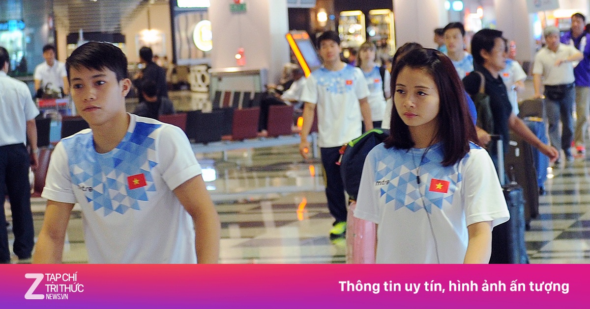Đoàn Thể thao VN đổ bộ Singapore, sẵn sàng cho SEA Games 28 - Tin ảnh ...