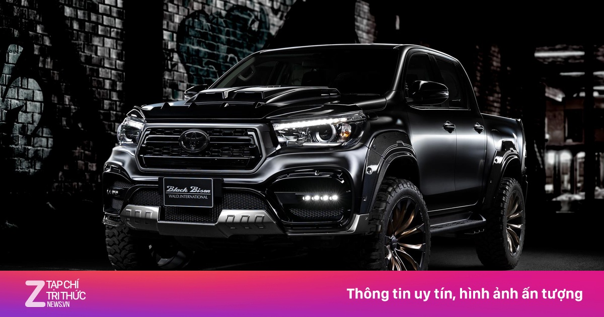 Toyota Hilux độ cản trước giống xe Mercedes-AMG - Ôtô - ZNEWS.VN