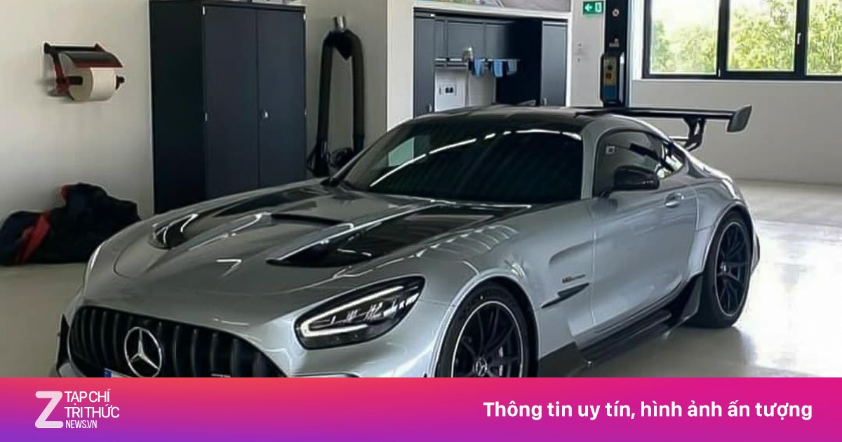 Xuất hiện ảnh thực tế của chiếc Mercedes-AMG GT R Black Series - Xe thể thao - ZNEWS.VN