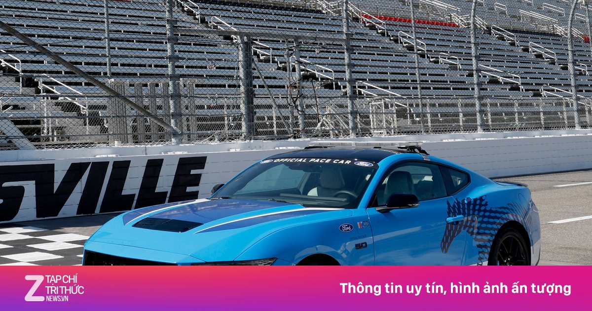 Ford Mustang GT làm xe an toàn cho giải đua NASCAR 2023 - Ôtô - ZNEWS.VN