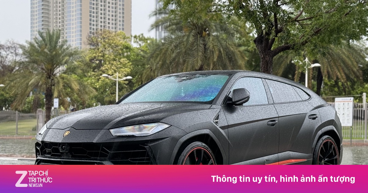 Lamborghini Urus Graphite Capsule ngập trong lụt tại Dubai - Ôtô - ZNEWS.VN