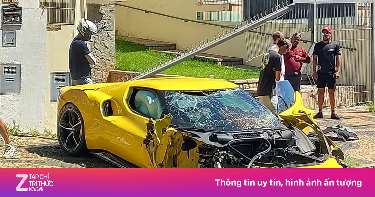 Lấy xe đi thay nhớt, nhân viên tông hỏng Ferrari 296 GTB - Ôtô - ZNEWS.VN