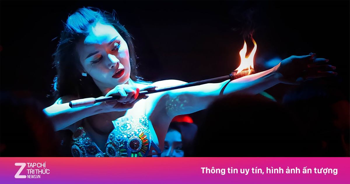 Nữ nghệ sĩ múa lửa làm thêm nghề tư vấn chứng khoán - Đời sống - ZNEWS.VN