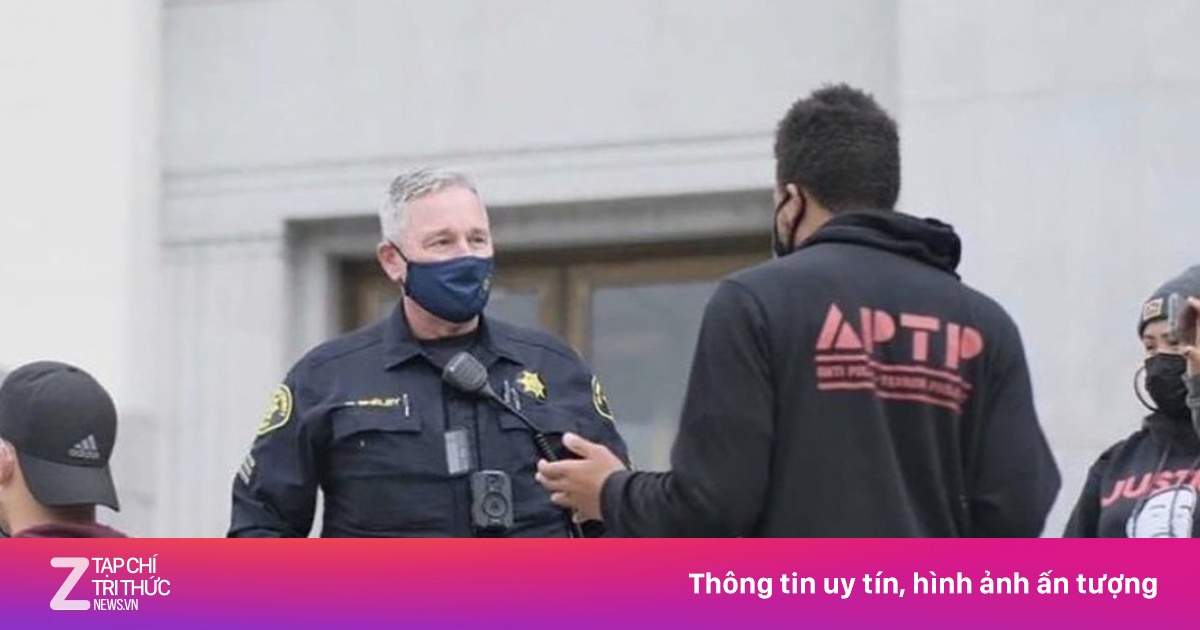 Cảnh sát Mỹ bật nhạc Taylor Swift để chống quay video - Internet - ZNEWS.VN