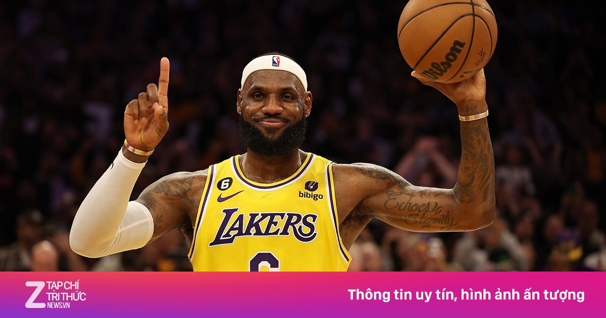 Bàn chân kỳ dị của LeBron James | Znews.vn
