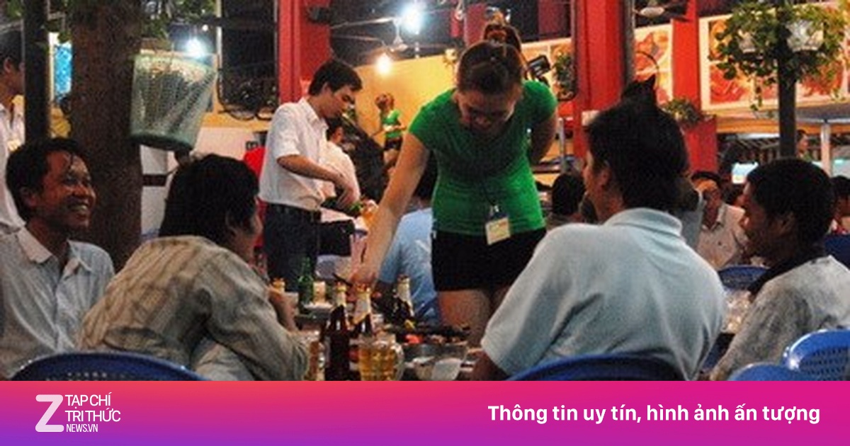 Cử nhân ĐH sư phạm thất nghiệp đi bán bia - Giáo dục - ZNEWS.VN