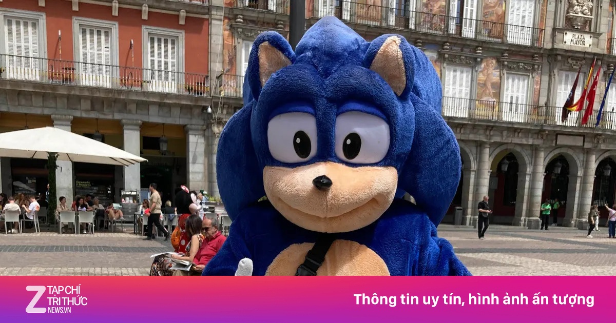 Bộ đồ nhím Sonic cháy lột tả nắng nóng như lò lửa ở Tây Ban Nha - Tầm ...