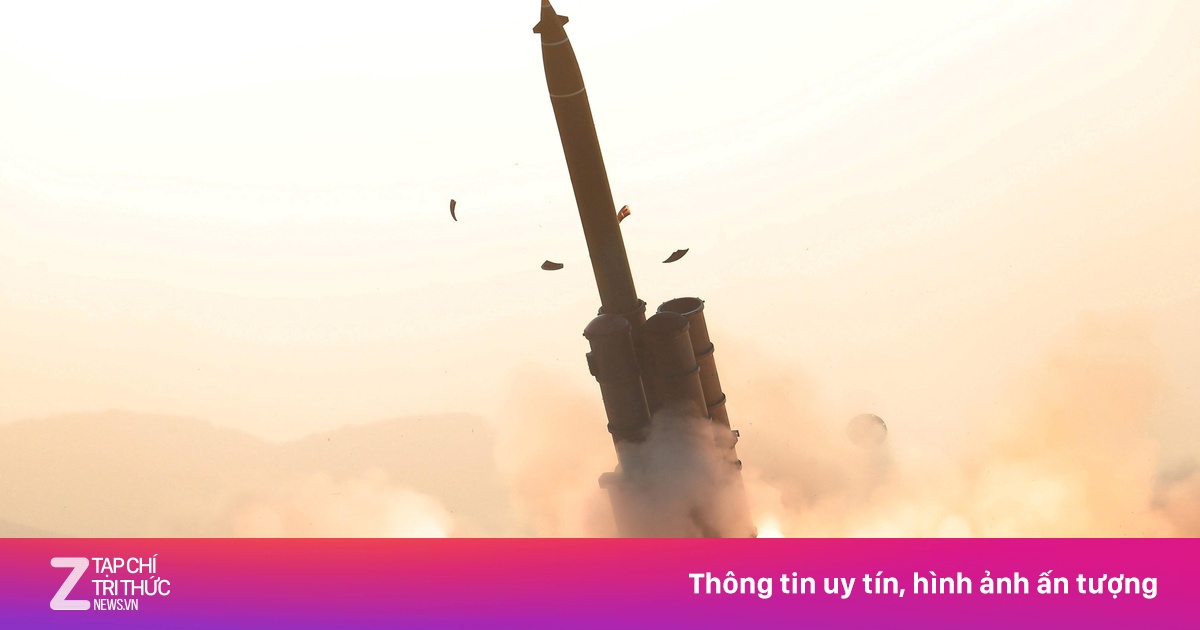Ông Kim Jong Un chỉ đạo thử nghiệm bệ phóng tên lửa siêu lớn - Thế giới ...