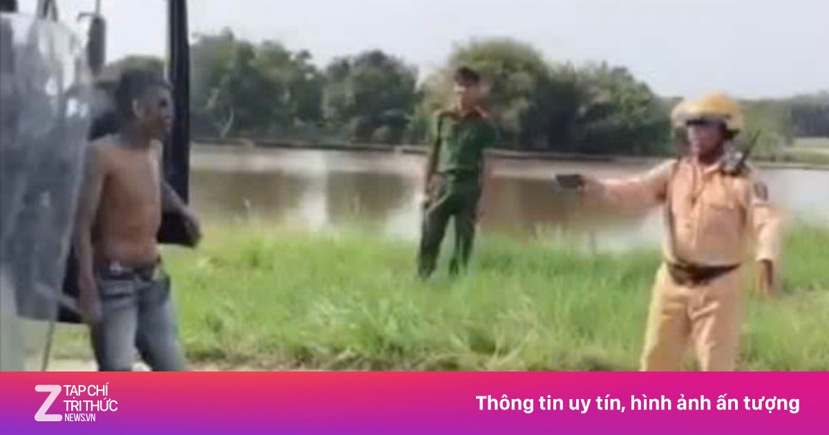 Nghẹt thở khống chế lái xe tải 'ngáo đá', lạng lách, cầm dao cố thủ ...