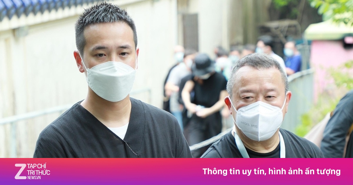 Tăng Chí Vỹ đưa tang vợ - Giải trí - ZNEWS.VN