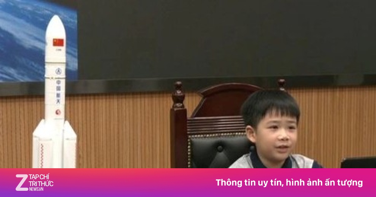 Bất ngờ nổi tiếng, bé trai 9 tuổi được mời dạy về tên lửa ở Trung Quốc ...