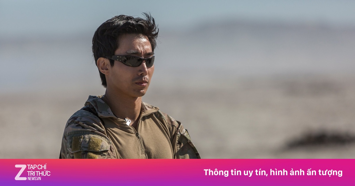 Cảnh sát đợi sẵn ở sân bay khi binh sĩ tình nguyện Hàn về từ Ukraine ...