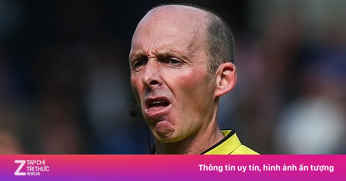 Trọng tài Mike Dean tạo bê bối đáng xấu hổ - Bóng đá Anh - ZNEWS.VN