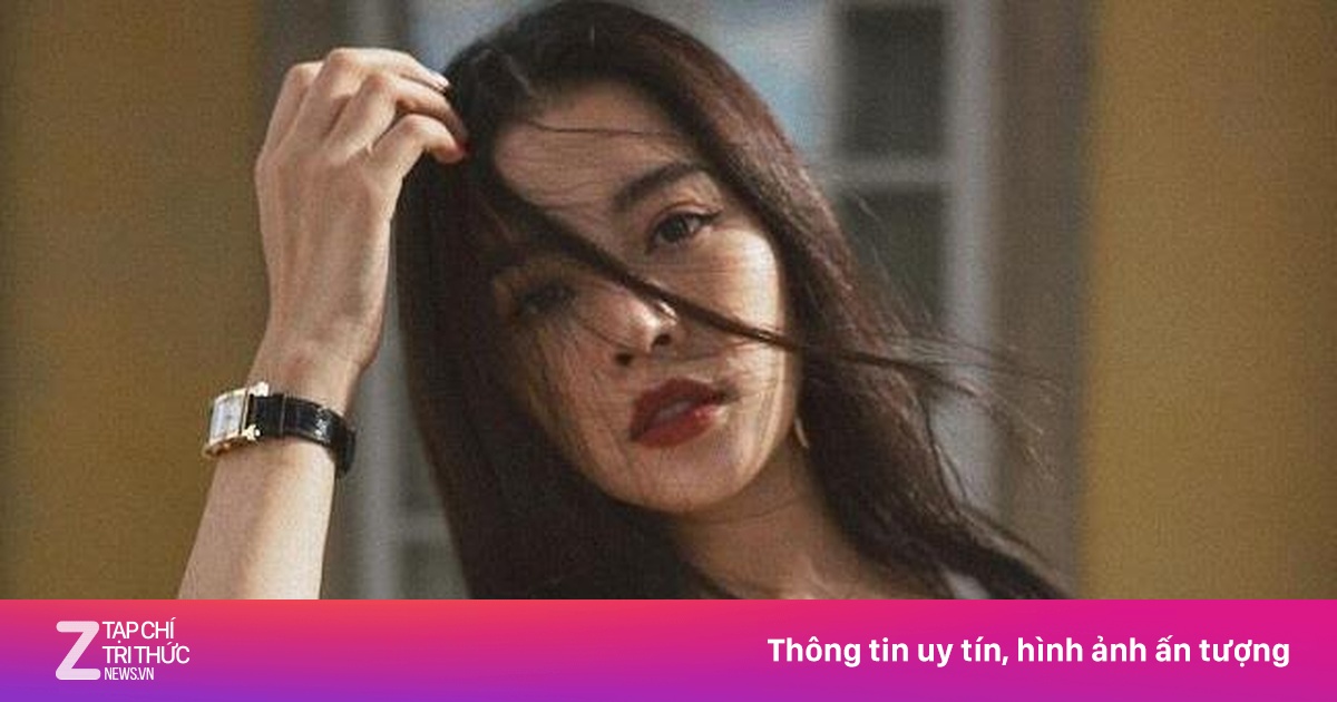 Chi Pu nóng bỏng với áo cúp ngực, Sĩ Thanh xách túi gần 90 triệu đồng ...