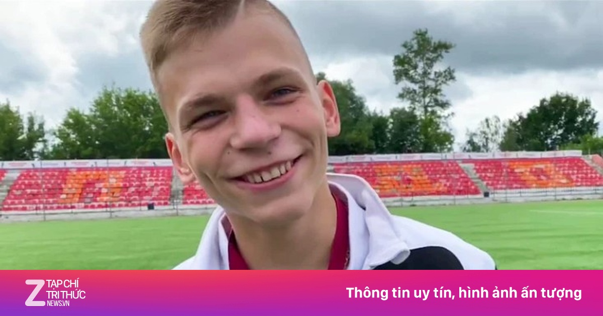 Thủ môn bị sét đánh trở lại sân cỏ sau gần 3 tuần - Hậu trường - ZNEWS.VN