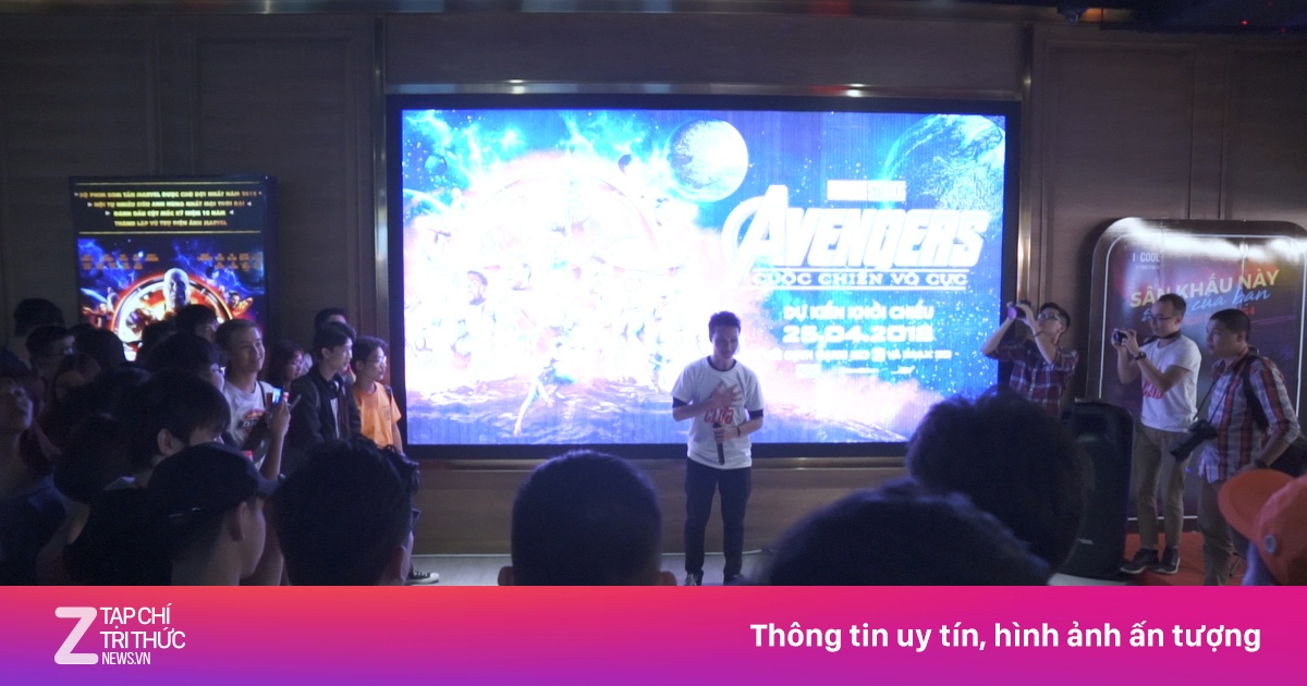 Nhóm bạn trẻ bao trọn phòng chiếu 'Avengers: Infinity War' - Phim chiếu ...