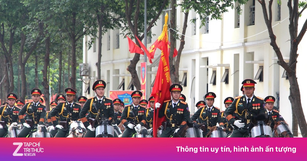 Đoàn kỵ binh vượt hơn 1.700 km tham gia hợp luyện chào mừng lễ 30/4 ...