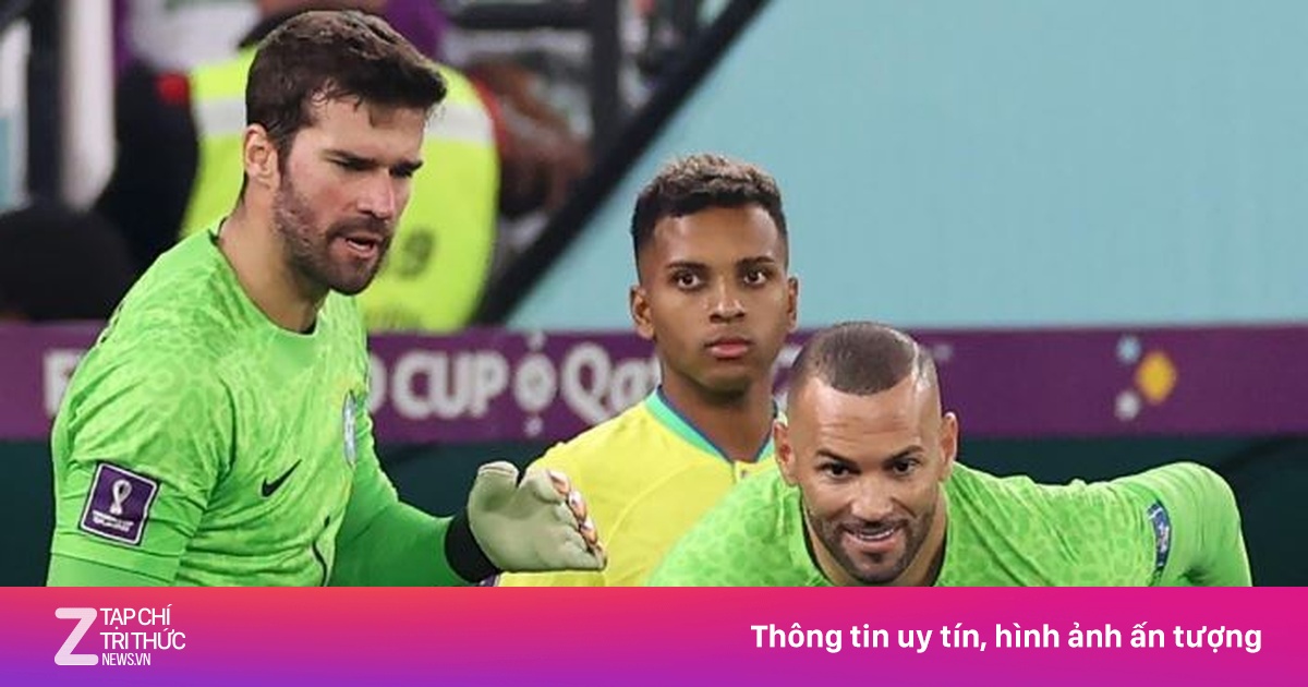 Lý do Brazil thay thủ môn ở phút 81 - World Cup 2022 - ZNEWS.VN