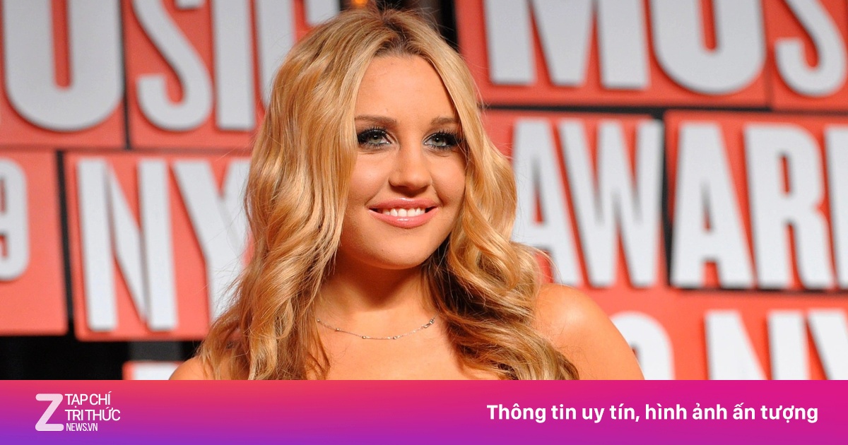 Nữ diễn viên Amanda Bynes khỏa thân trên phố - Giải trí - ZNEWS.VN