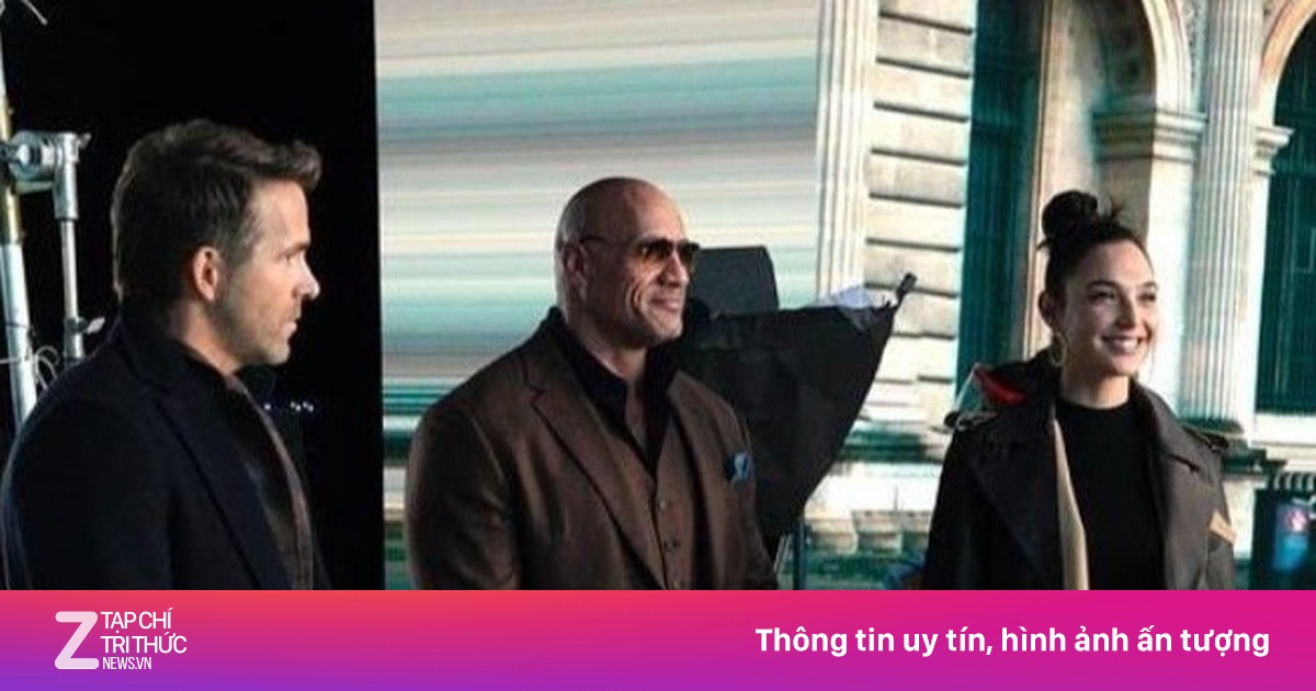 The Rock và bạn diễn trên phim trường ‘Red Notice’ | Znews.vn