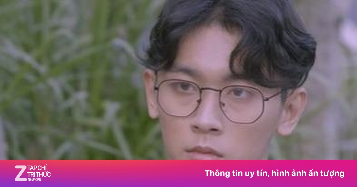 Chàng trai đeo kính được Min cầu hôn là ai? - Gương mặt trẻ - ZNEWS.VN