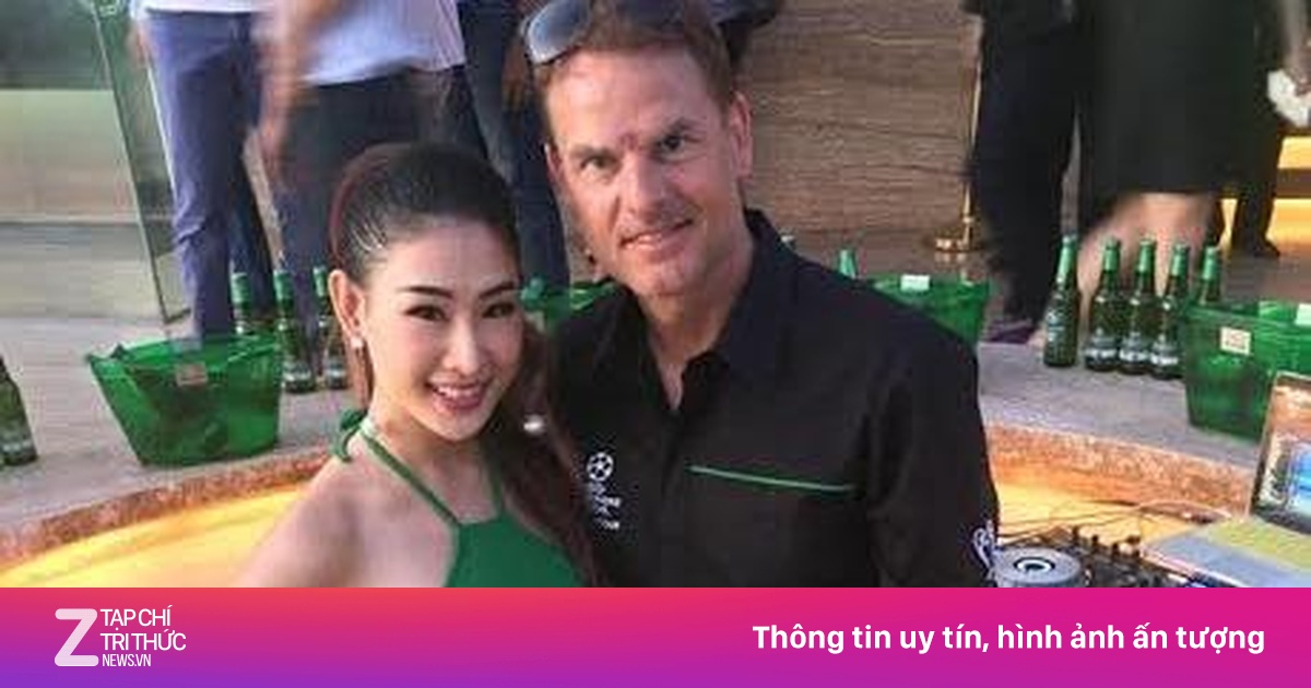 DJ Oxy khoe ảnh chụp selfie với anh em cầu thủ nổi tiếng De Boer | Znews.vn