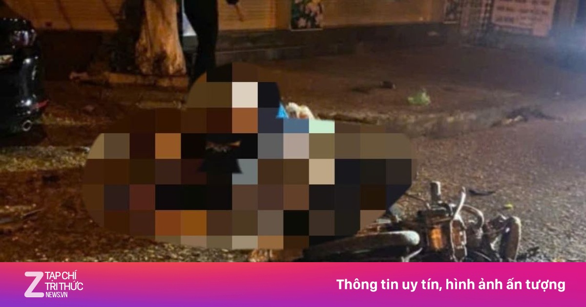 Xe máy tông ôtô, hai thanh niên tử vong tại chỗ | Znews.vn