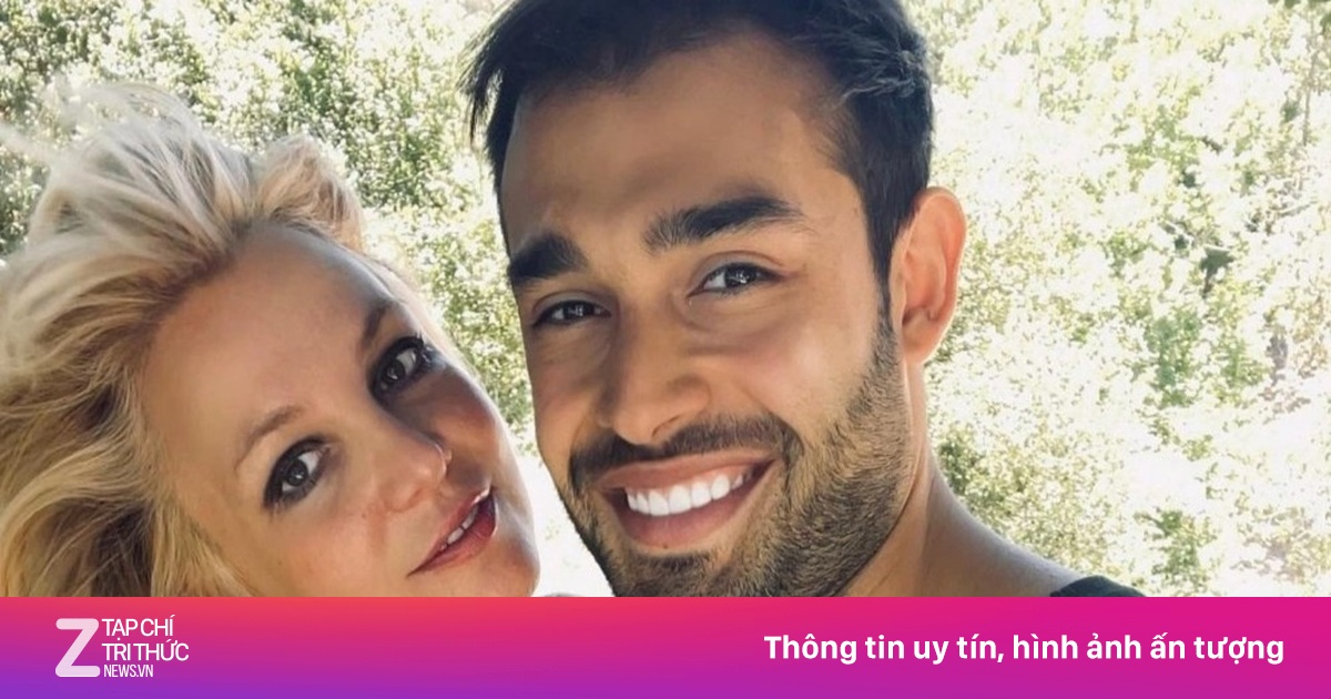Hôn phu của Britney Spears: 'Thật khó nhưng chúng tôi không cô đơn ...