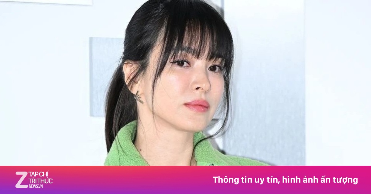 Song Hye Kyo thu hút sự chú ý - Thời trang Sao - ZNEWS.VN
