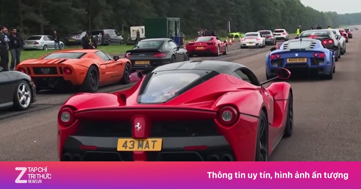 Hàng chục siêu xe rầm rú trên đường băng - Xe - ZNEWS.VN