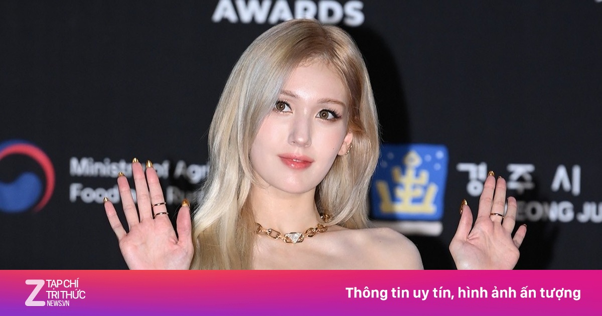 'Bông hồng lai' Somi biến lễ trao giải thành sàn diễn thời trang - Giải ...