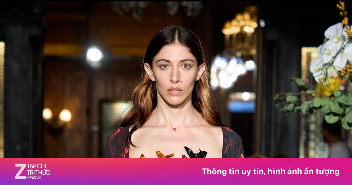 Miếng dán che ngực có thiết kế phá cách | Znews.vn