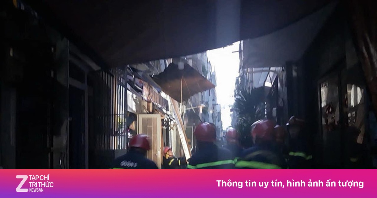 Cháy nhà trong hẻm chợ ở trung tâm TP.HCM, nhiều tài sản bị thiêu rụi ...