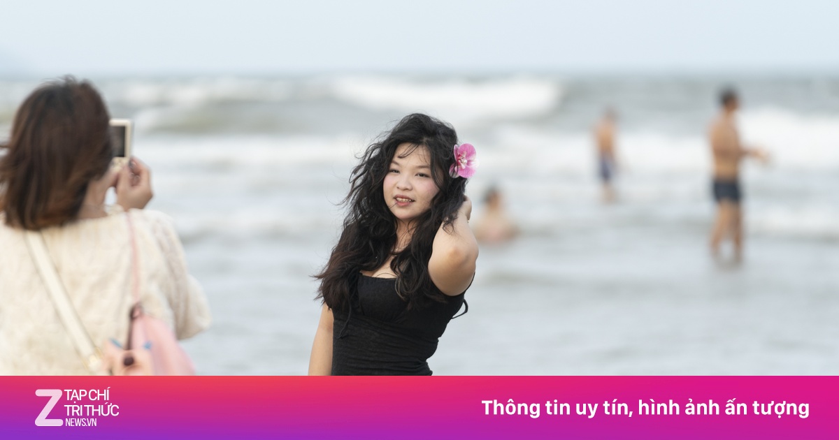 Bãi Sau Vũng Tàu ngày đêm đông khách - Địa điểm du lịch - ZNEWS.VN