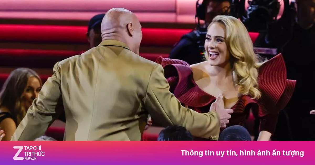 Khoảnh khắc Adele lần đầu gặp mặt The Rock gây sốt - Giải trí - ZNEWS.VN