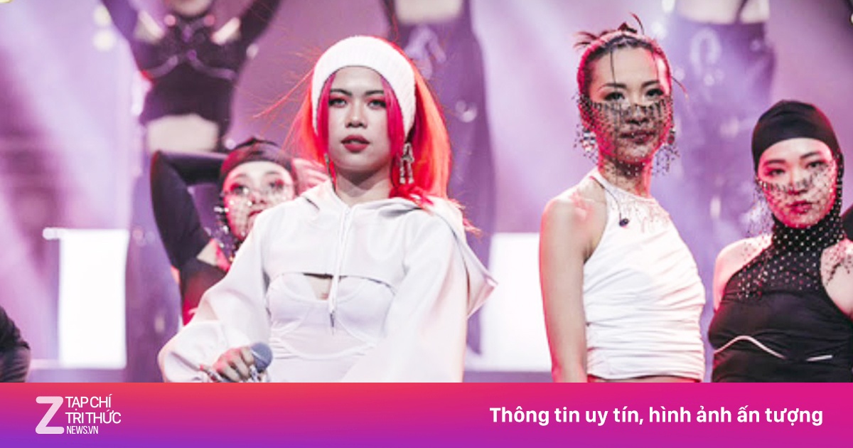 Suboi đeo mặt nạ đính đá trên sân khấu Rap Việt - Làm đẹp - ZNEWS.VN